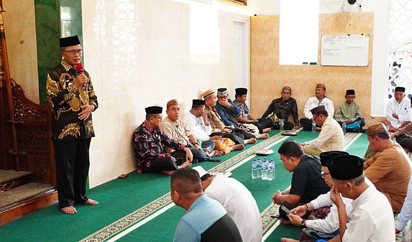 Safari Jum'at di Masjid Al-Ikhlas, Ismail Tegaskan Siap Dukung Program ...